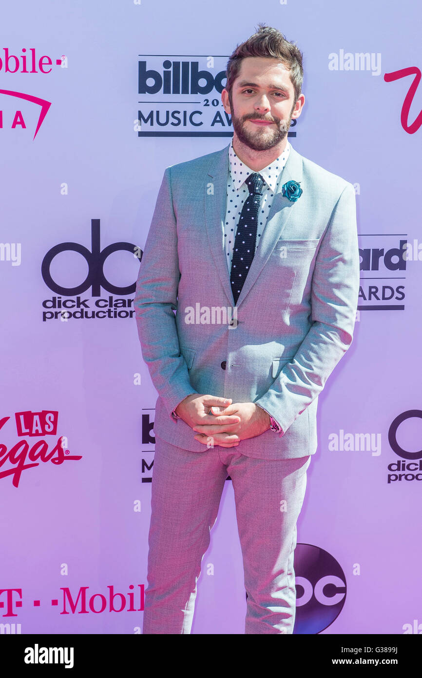 Country singer Thomas Rhett attends the 2016 Billboard Music Awards at ...