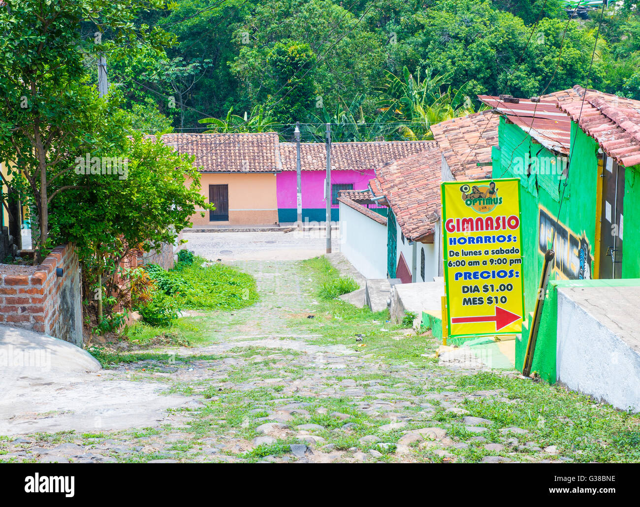 Door suchitoto el salvador hi-res stock photography and images - Alamy