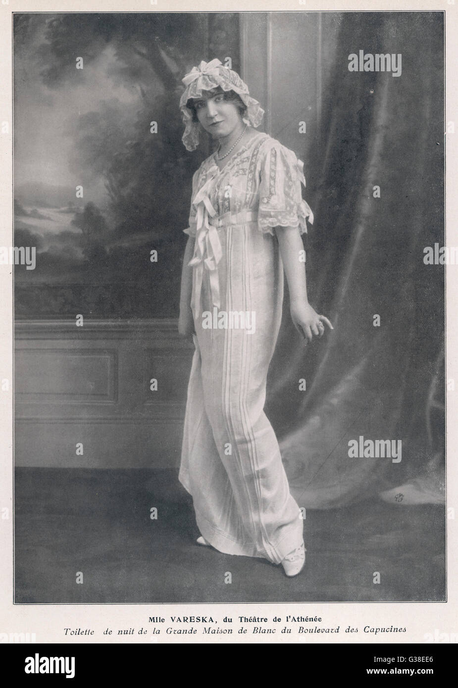 VARESKA NIGHT ATTIRE Stock Photo - Alamy