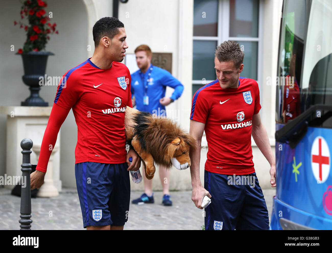 Jamie vardy leave team hotel hi-res stock photography and images - Alamy