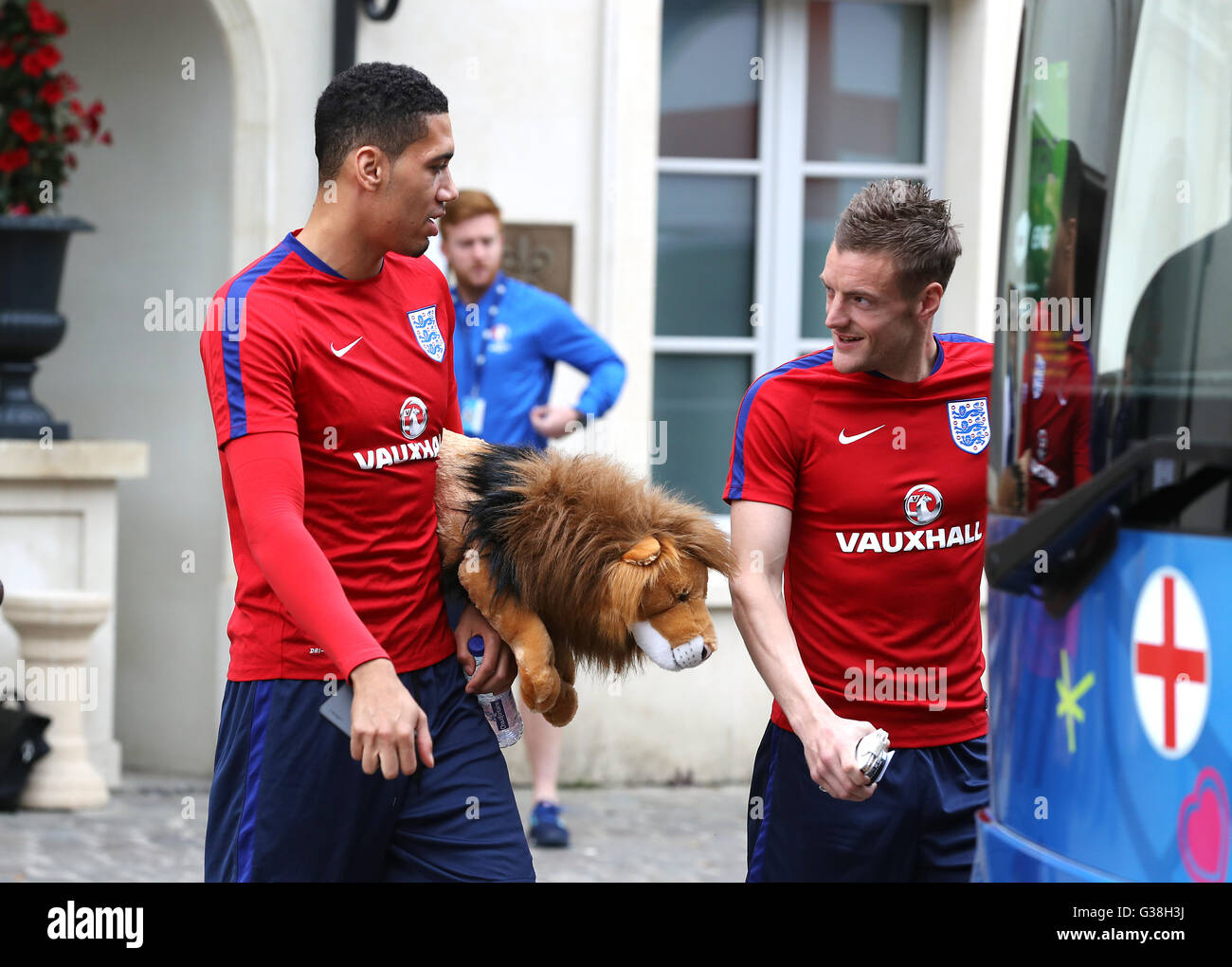 Jamie vardy leave team hotel hi-res stock photography and images - Alamy