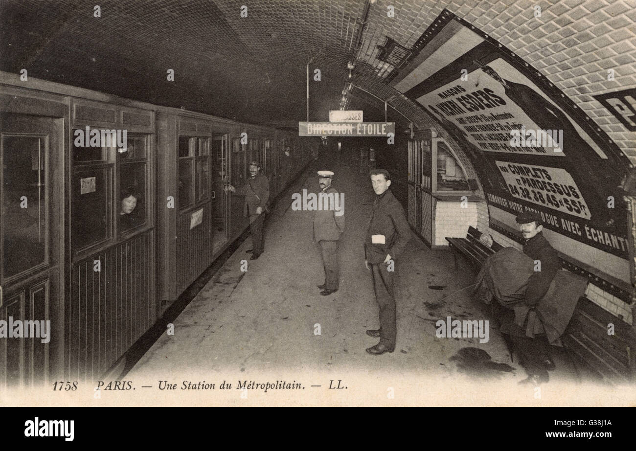 Metro, Station Pasteur Stock Photo - Alamy