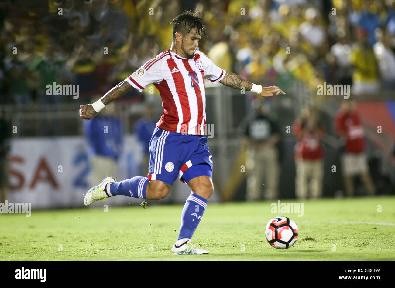 Los Angeles, California, USA. 7th June, 2016. Paraguay defender Victor ...