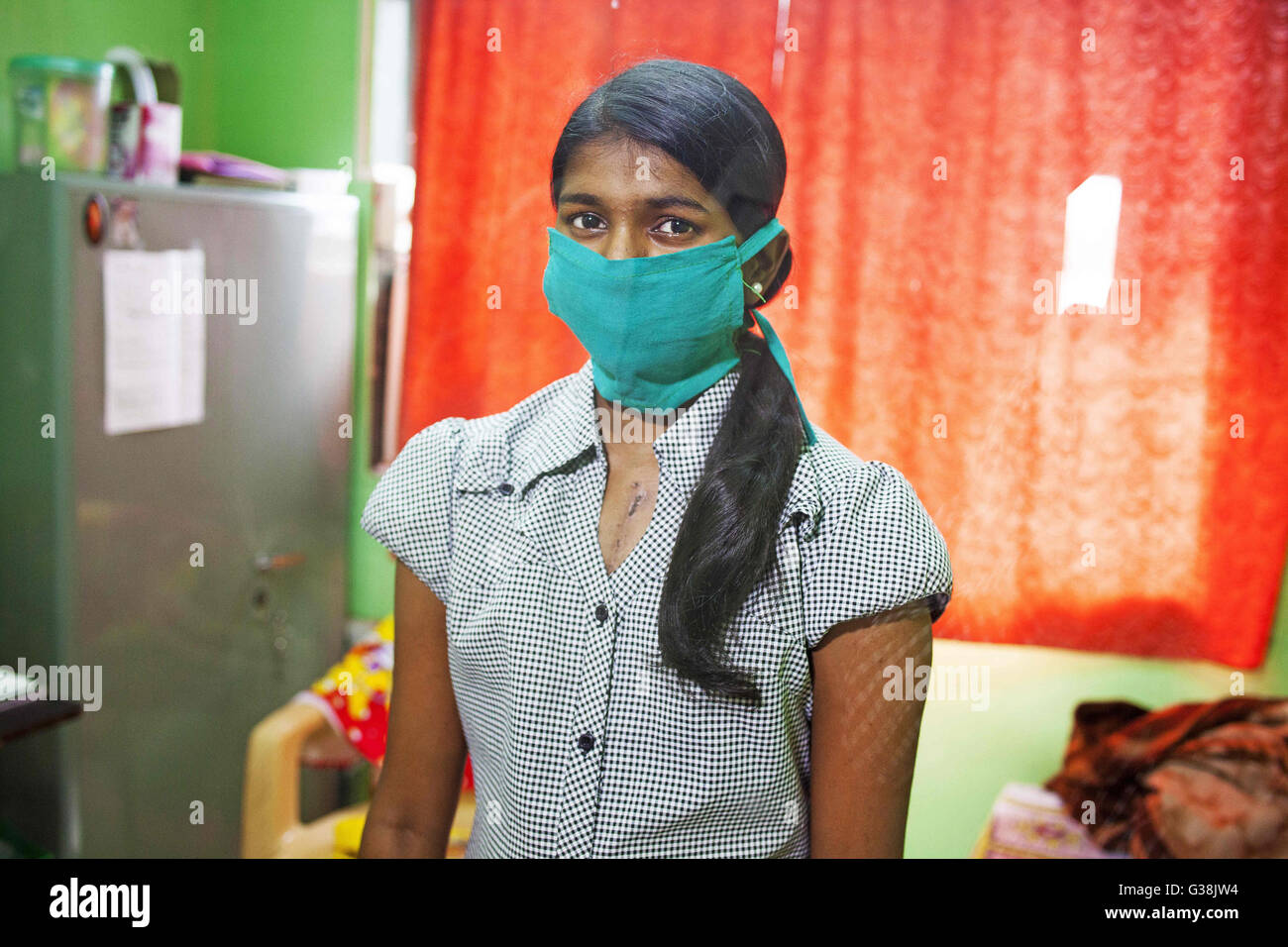 Isolation chamber hospital hi-res stock photography and images - Alamy