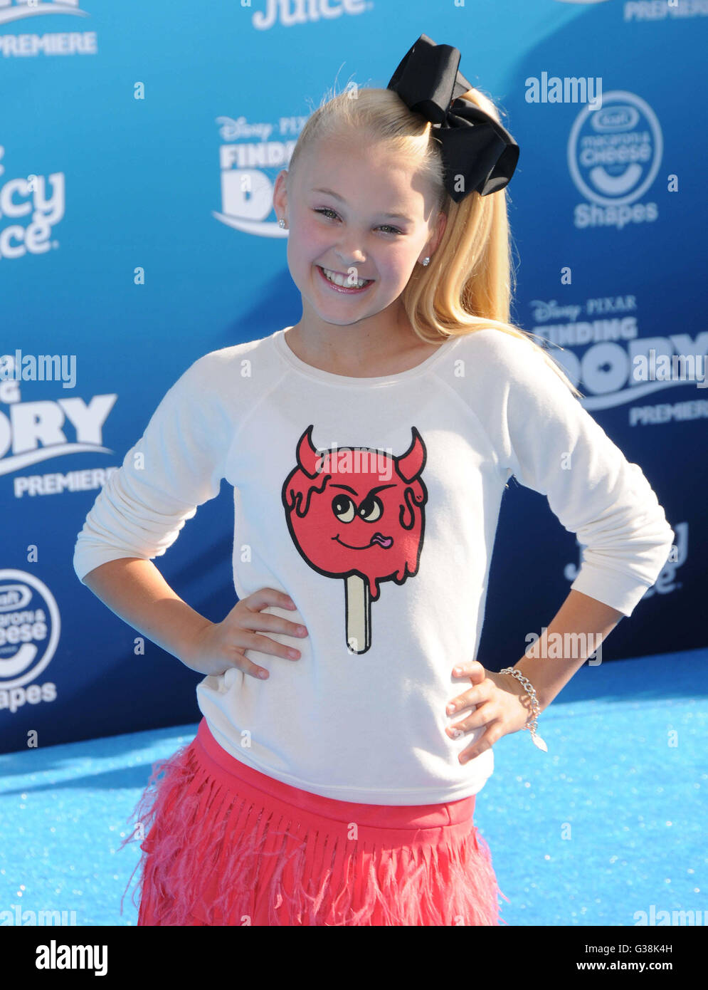 Jojo Siwa Stock Photos & Jojo Siwa Stock Images - Alamy