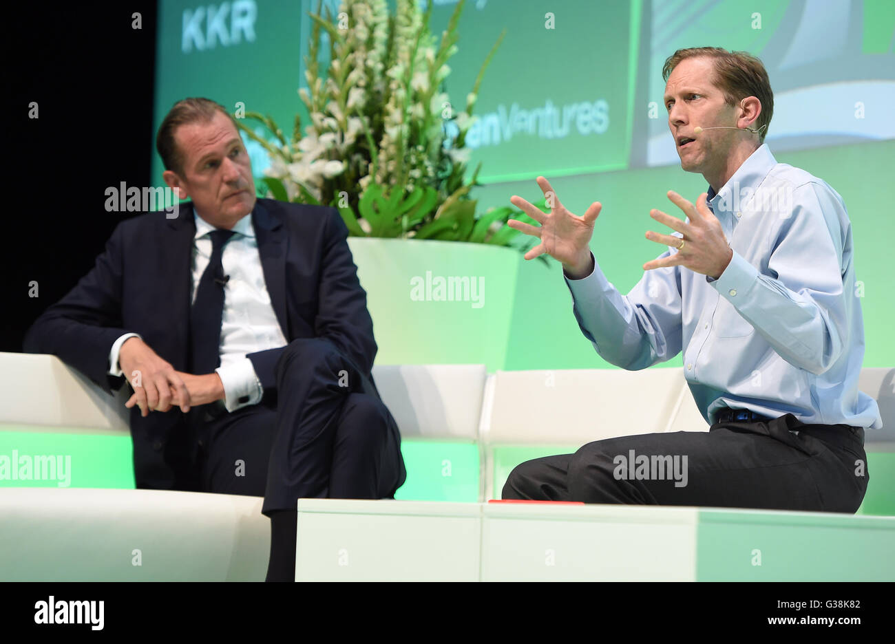 CEO of the German media company Axel Springer SE, Mathias Döpfner (l ...