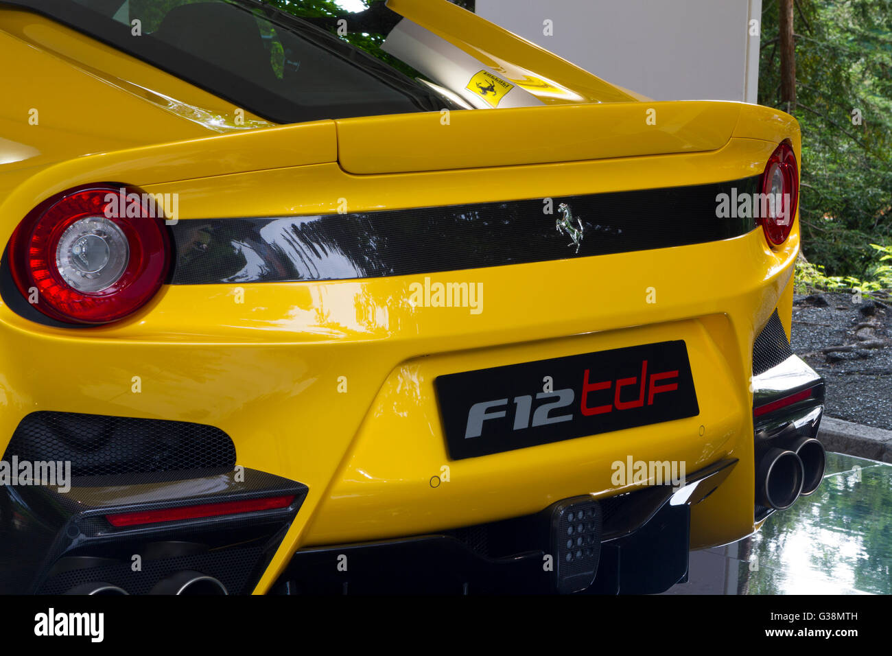 Rear of ferrari car hi-res stock photography and images - Alamy