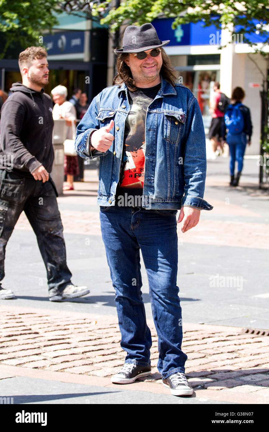 Sunny weather dundee hi-res stock photography and images - Alamy