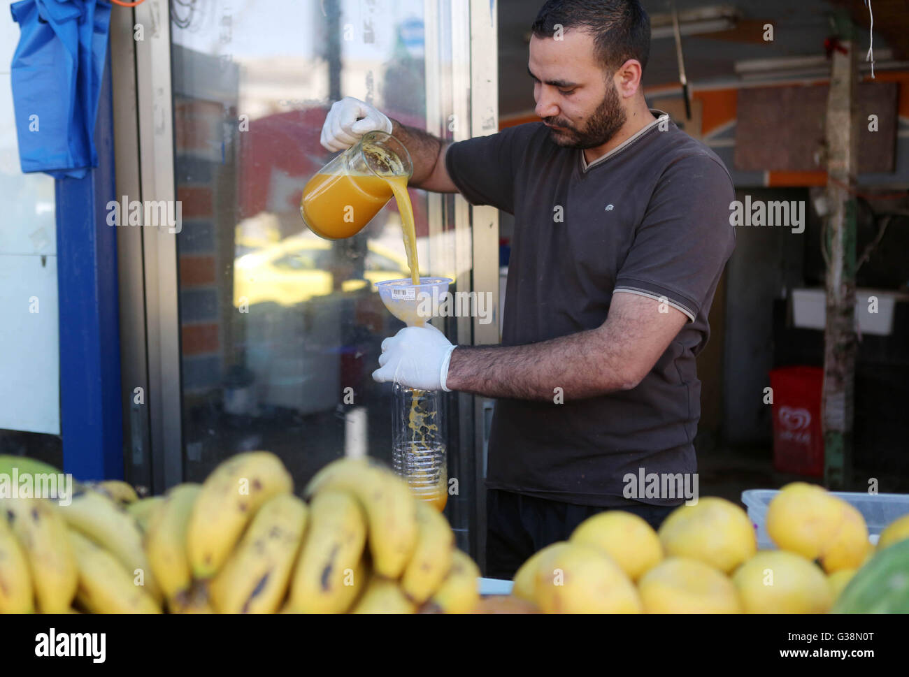 Ramallah, West Bank, Palestinian Territory. 9th June, 2016. A ...