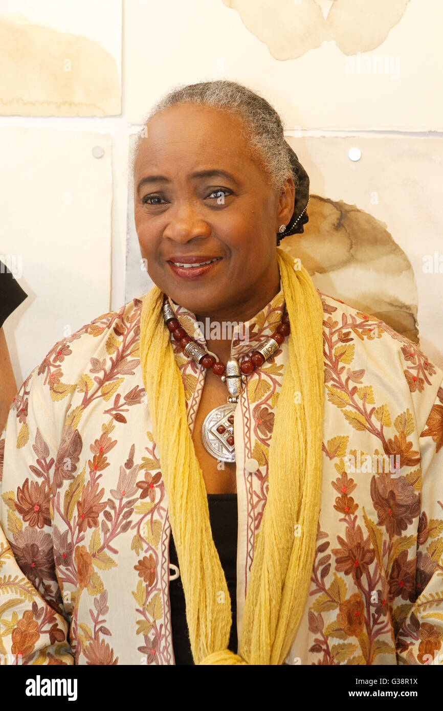 Soprano barbara hendricks hi-res stock photography and images - Alamy