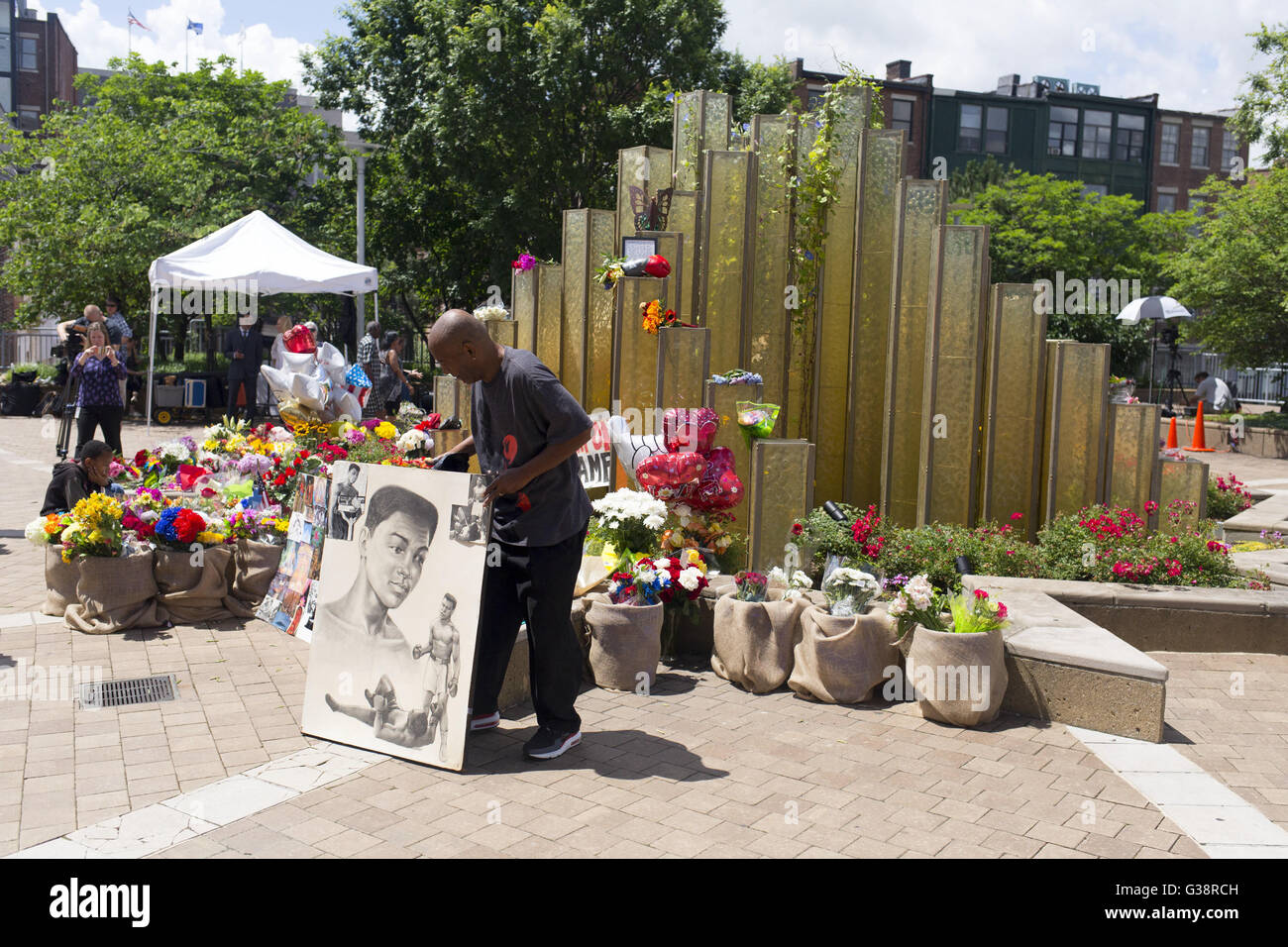 Friday june 05 hi-res stock photography and images - Alamy