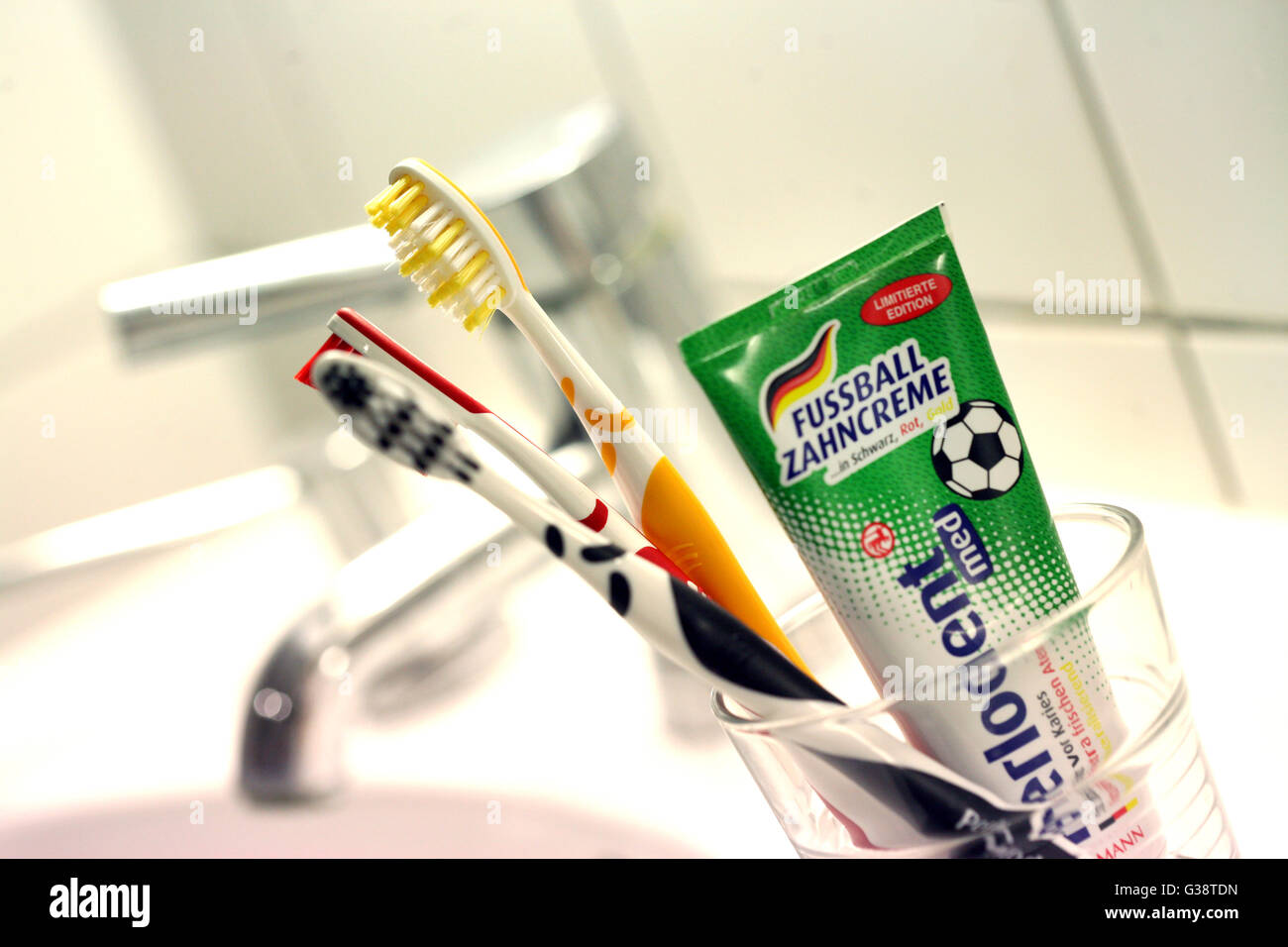 Berlin, Germany. 09th June, 2016. ILLUSTRATION - Black-red-gold ...