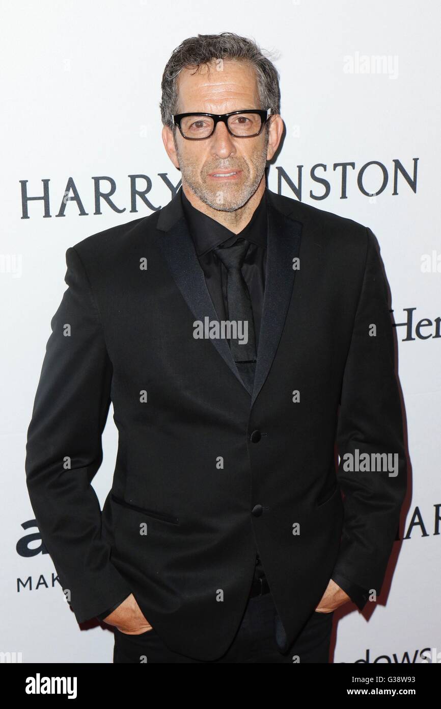 New York, NY, USA. 9th June, 2016. Kenneth Cole at arrivals for amfAR ...