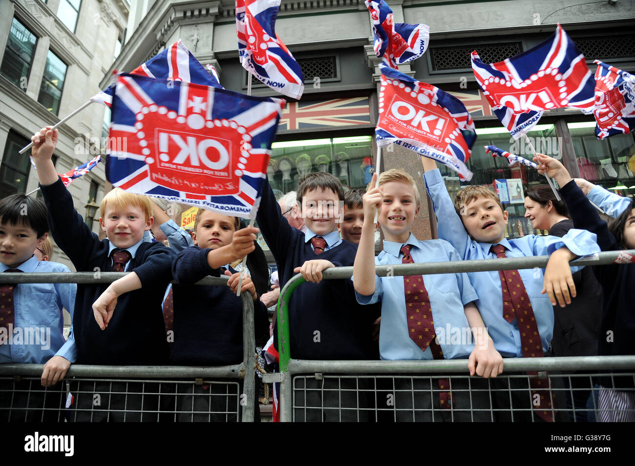 Pupils from st pauls hi-res stock photography and images - Alamy