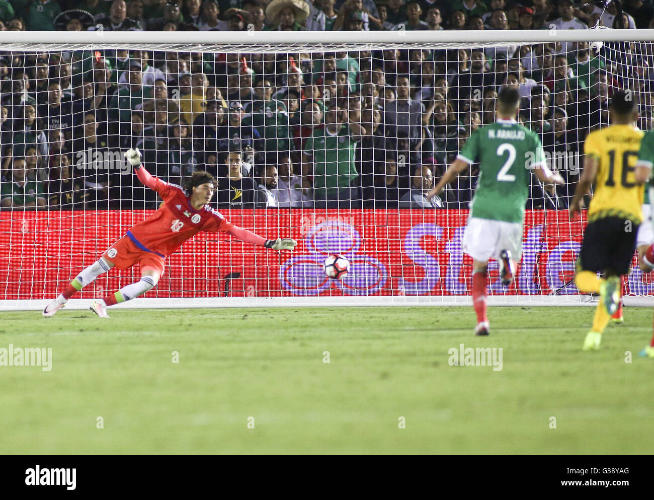 Los Angeles, California, USA. 9th June, 2016. Mexico goalkeeper ...