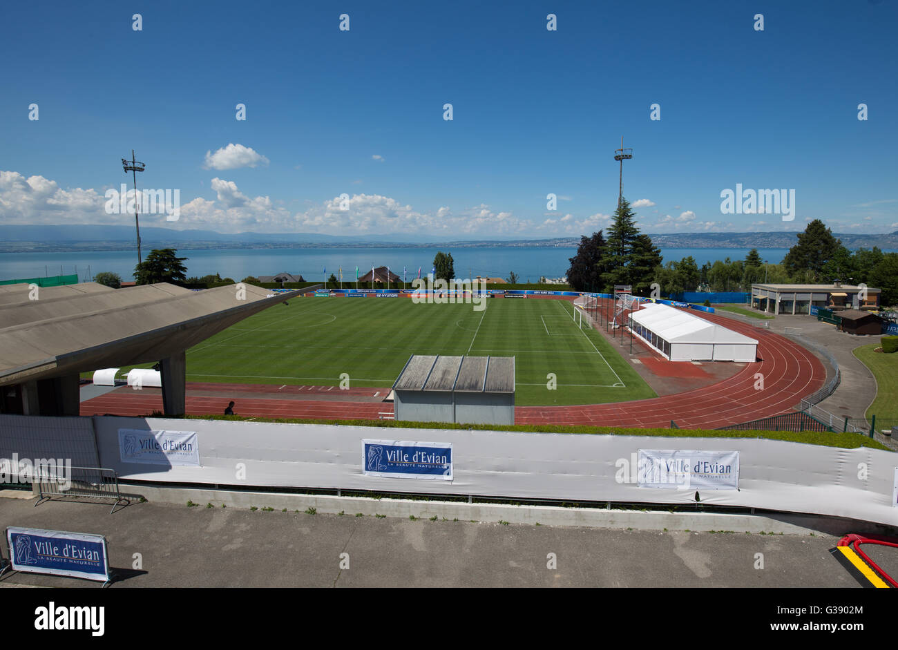 Team base camp training site hi-res stock photography and images - Alamy