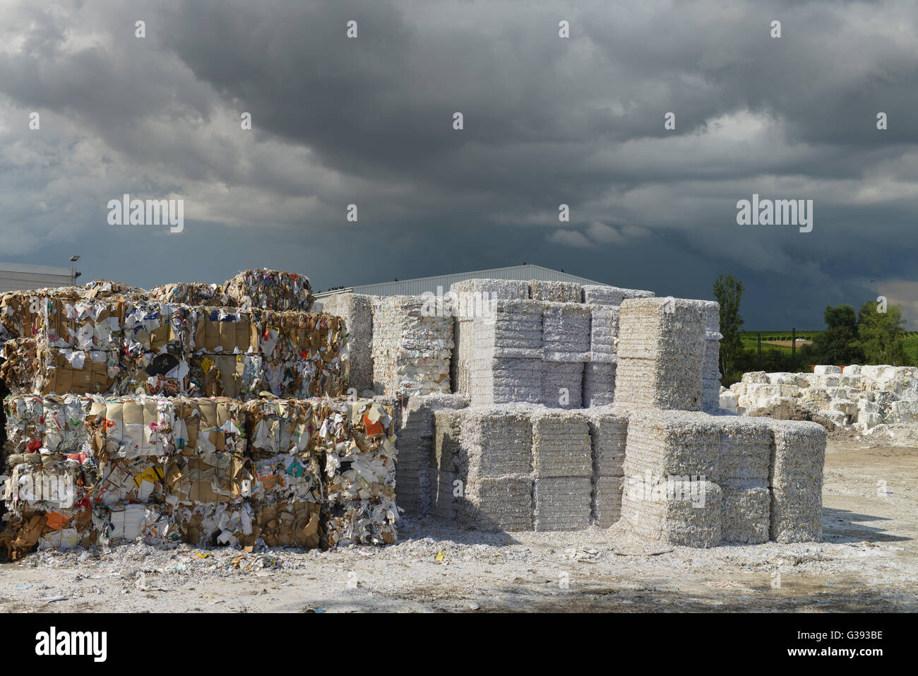 Waste paper recycling hi-res stock photography and images - Alamy