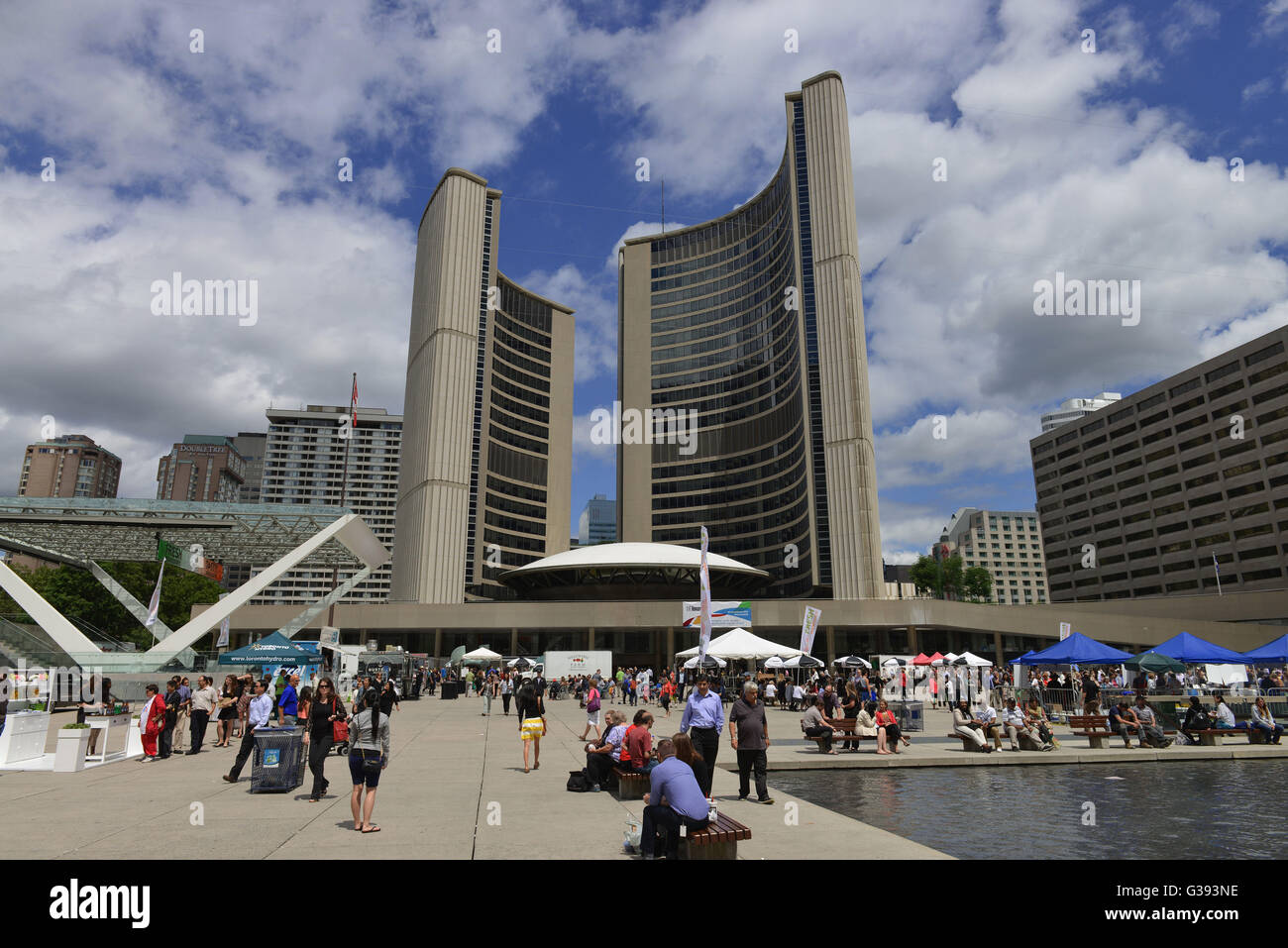 Toronto town hall hi-res stock photography and images - Alamy