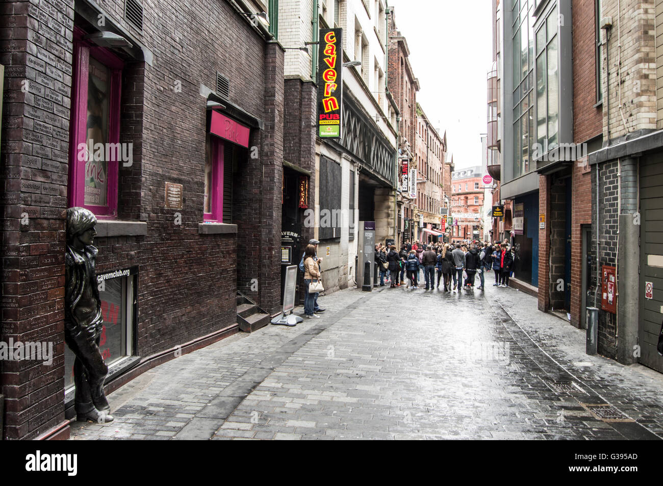 Cavern pub hi-res stock photography and images - Alamy