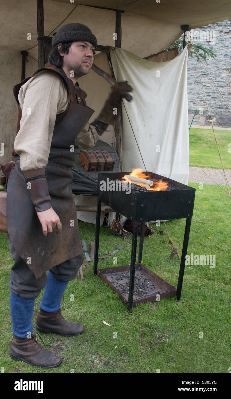 17th century blacksmith hi-res stock photography and images - Alamy