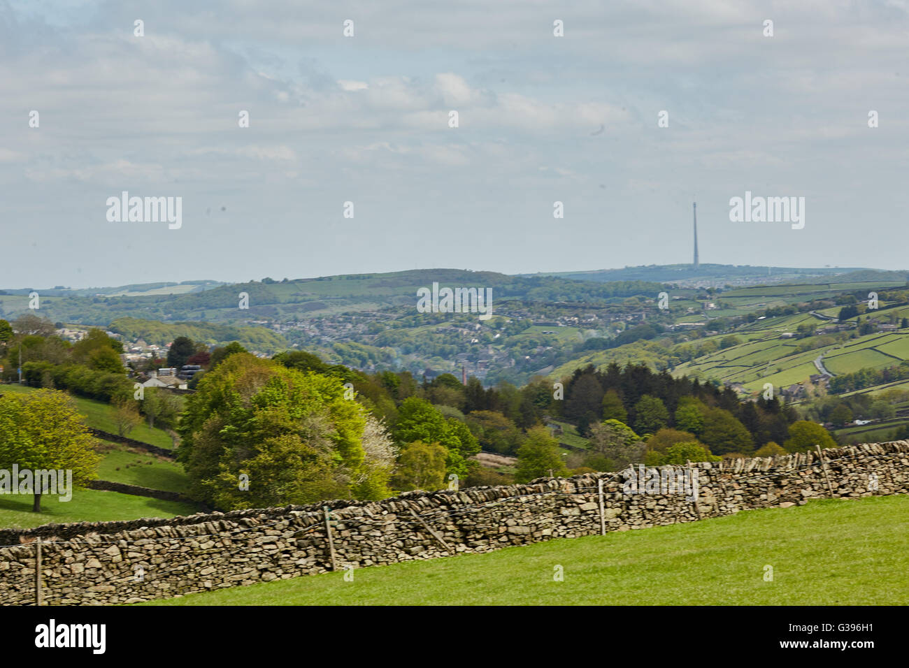 Holmfirth town centre hi-res stock photography and images - Alamy