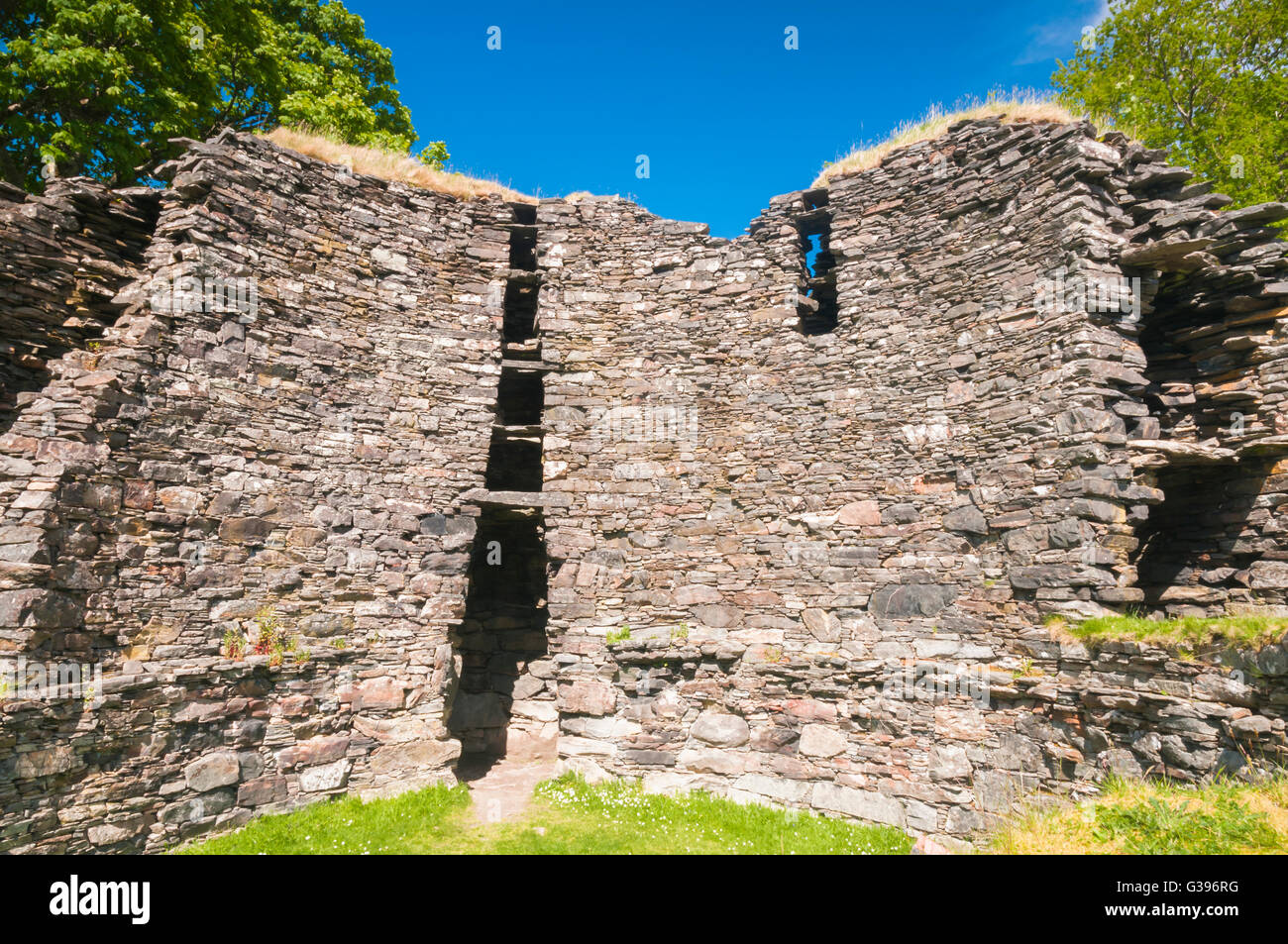 An image of the inside area of Dun Troddan, an Iron Age Broch near ...