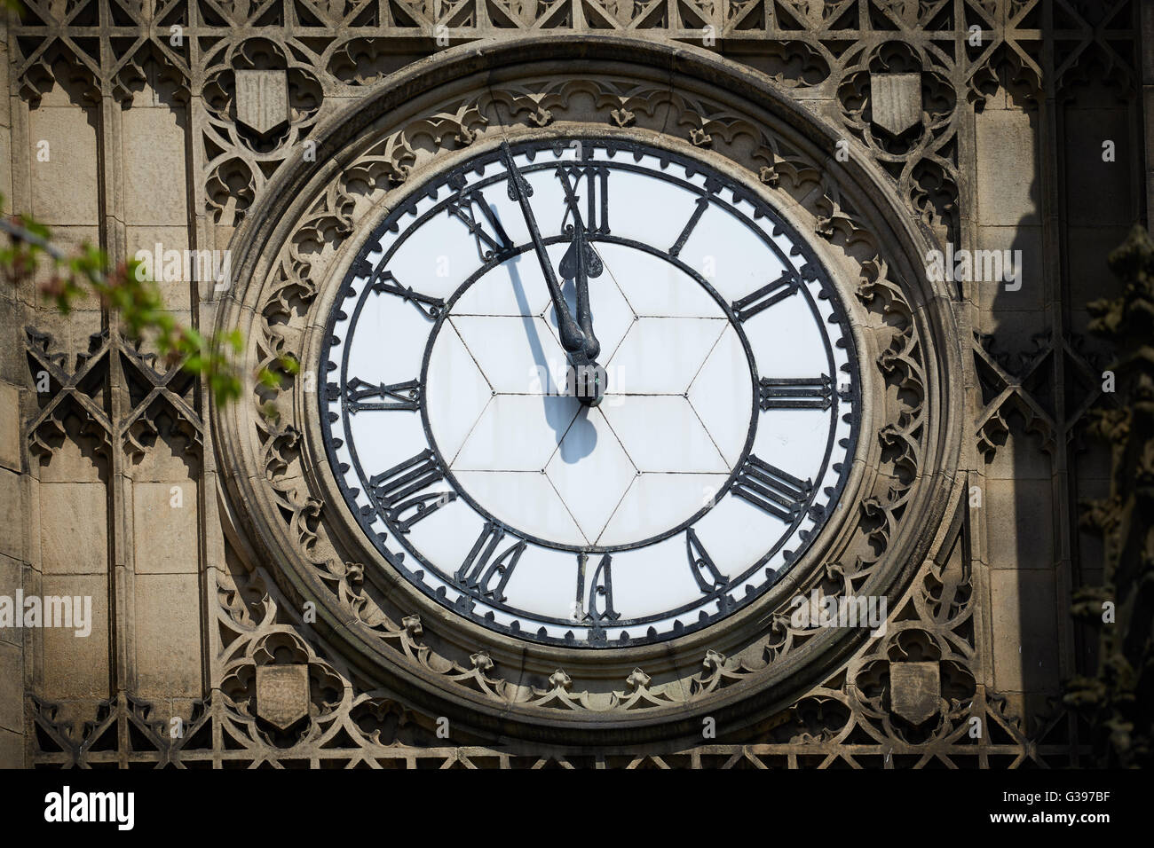 Manchester cathedral clock face Manchester Cathedral, formally the ...