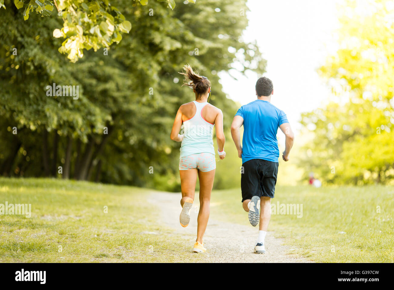 Young couple in spring hi-res stock photography and images - Alamy
