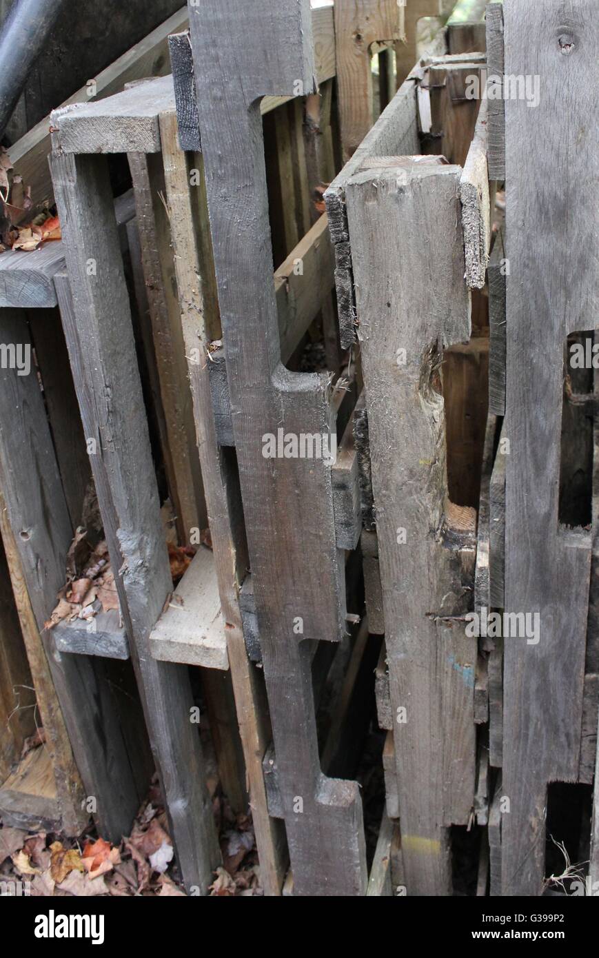Old Pallets High Resolution Stock Photography and Images - Alamy