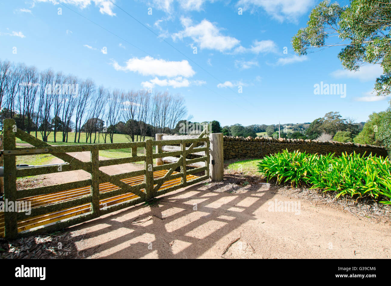Farm gate australia hi-res stock photography and images - Alamy