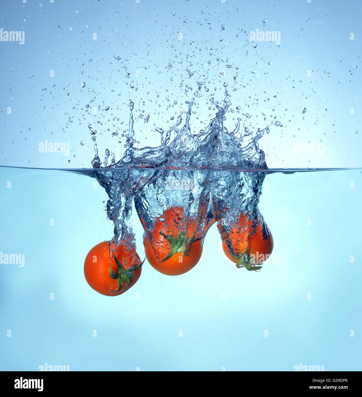 Water fruit vegetable splash hi-res stock photography and images - Alamy