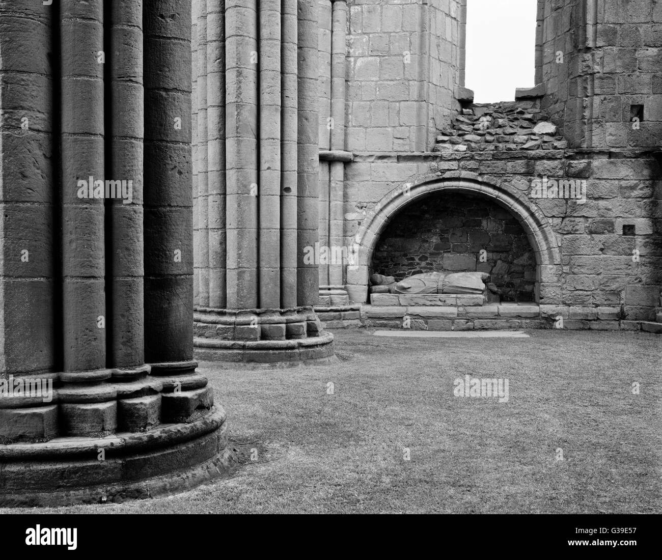 Arched recess hi-res stock photography and images - Alamy