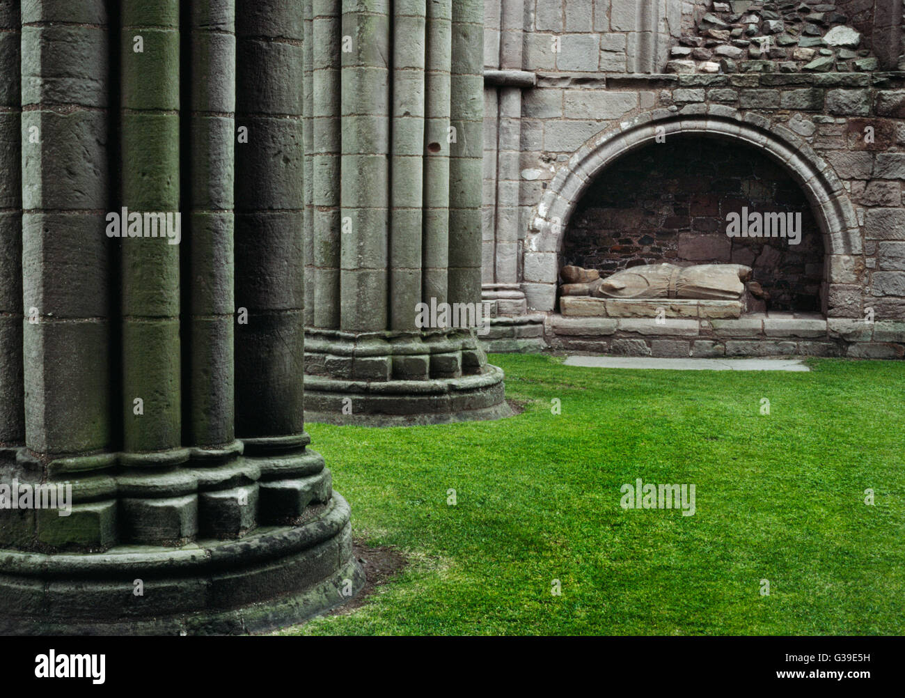 Arched recess hi-res stock photography and images - Alamy