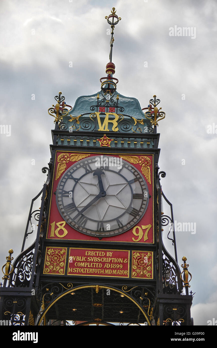 Eastgate bridge clock hi-res stock photography and images - Alamy