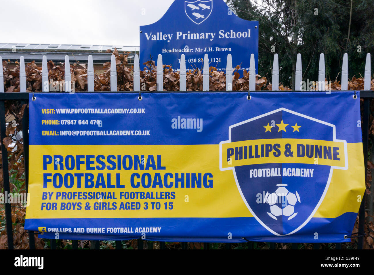 Professional Football Coaching sign for the Phillips and Dunne Football ...