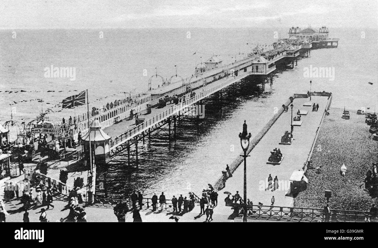 Brighton marine palace pier Black and White Stock Photos & Images - Alamy