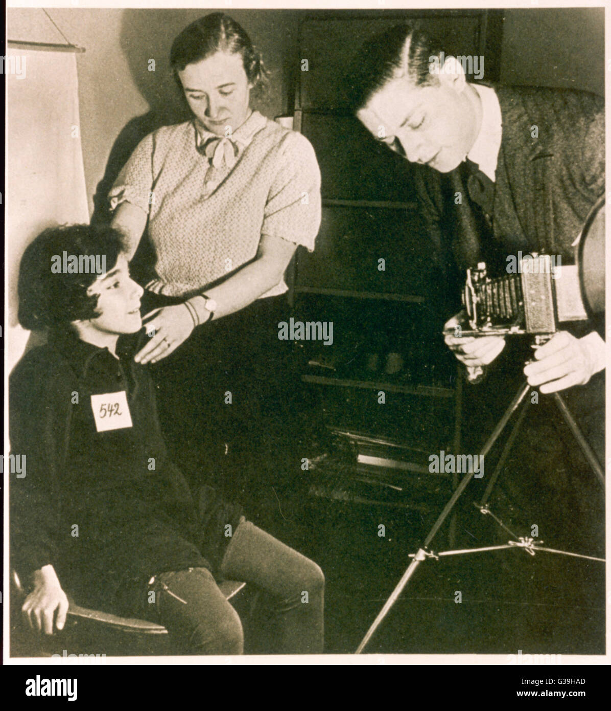 PHOTOGRAPHING JEW TYPES Stock Photo - Alamy