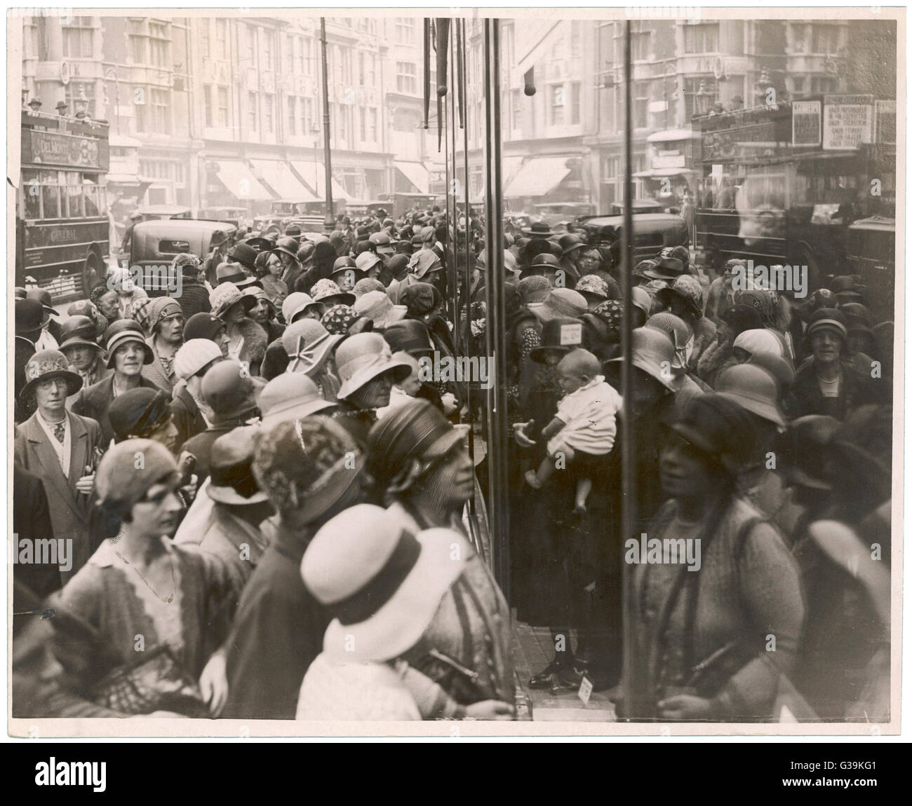 WOMEN IN STREETS 1931 Stock Photo - Alamy