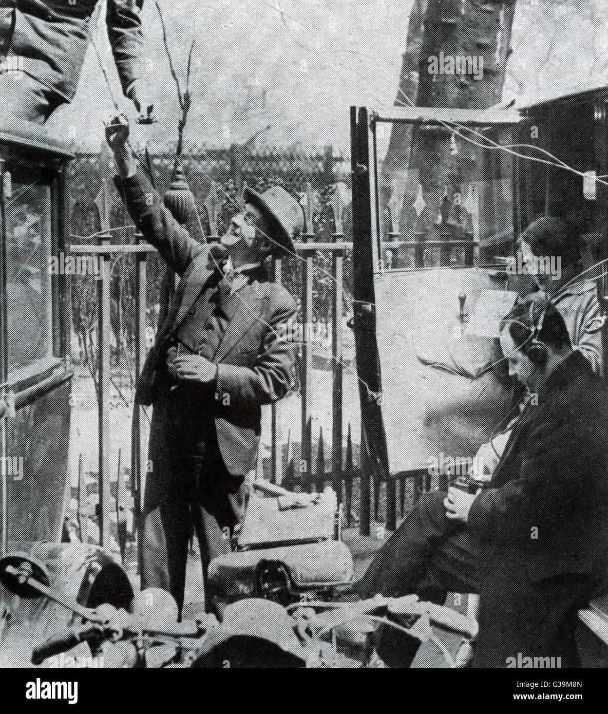 General strike of may 1926 hi-res stock photography and images - Alamy