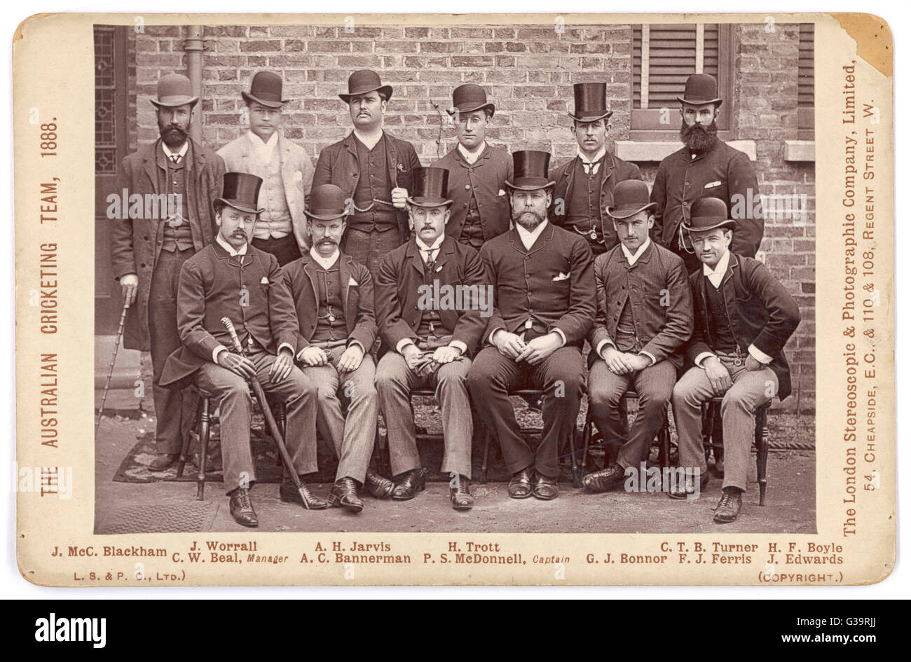 Australian cricket hi-res stock photography and images - Alamy