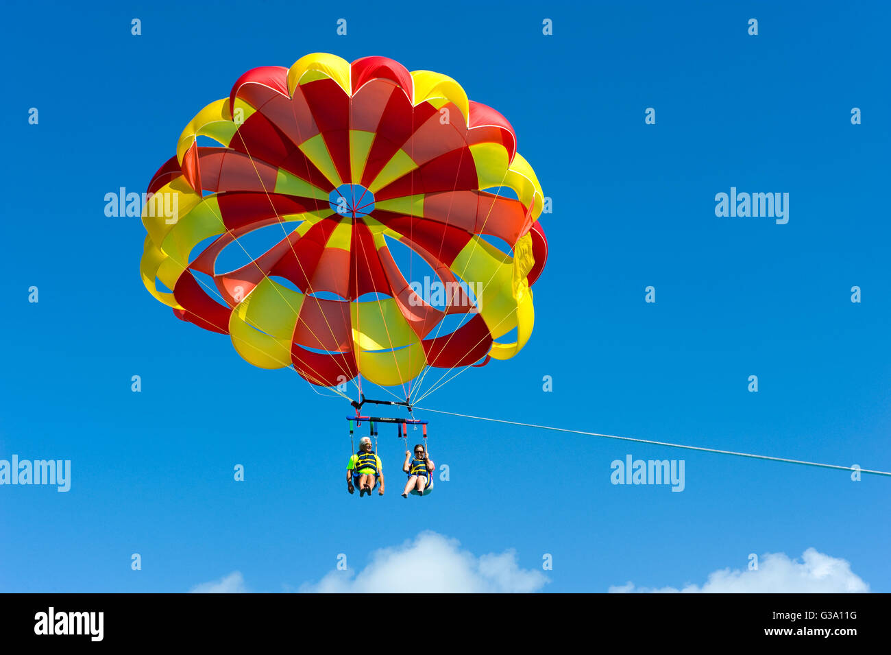 Parachuting as a sport hi-res stock photography and images - Alamy