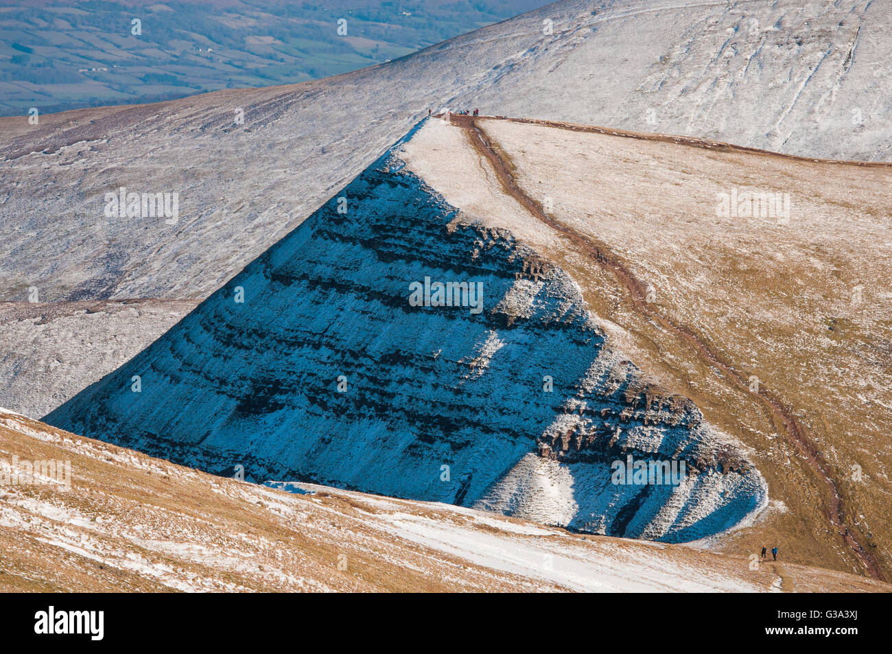 Snow covered peak in Brecon Beacons Stock Photo - Alamy