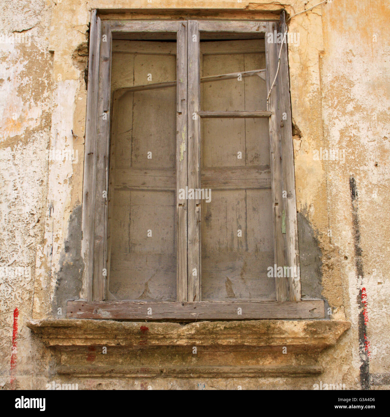 old dirty window on a building Stock Photo - Alamy