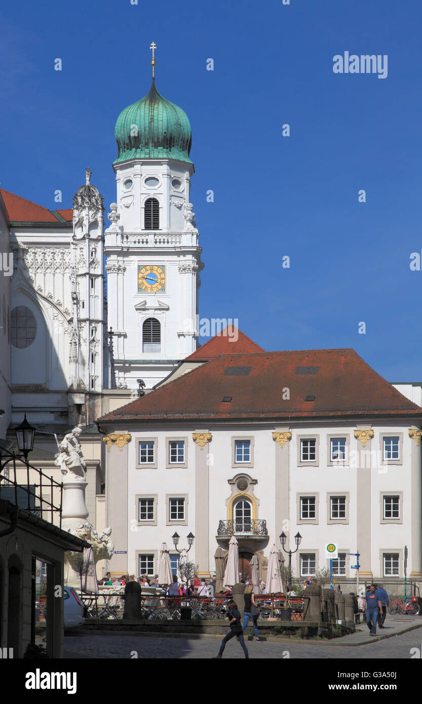 Germany bavaria passau residenzplatz hi-res stock photography and ...