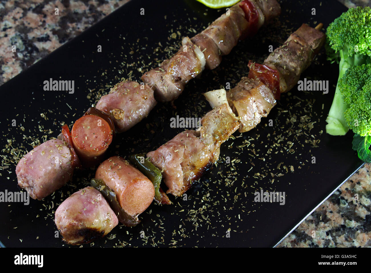 Brochette de barbecue hi-res stock photography and images - Alamy