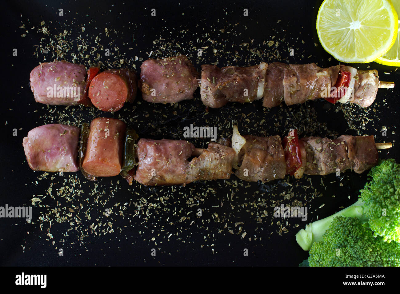 Brochette de barbecue hi-res stock photography and images - Alamy