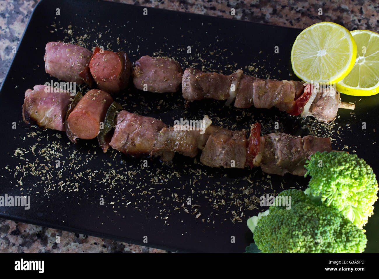 Brochette de barbecue hi-res stock photography and images - Alamy