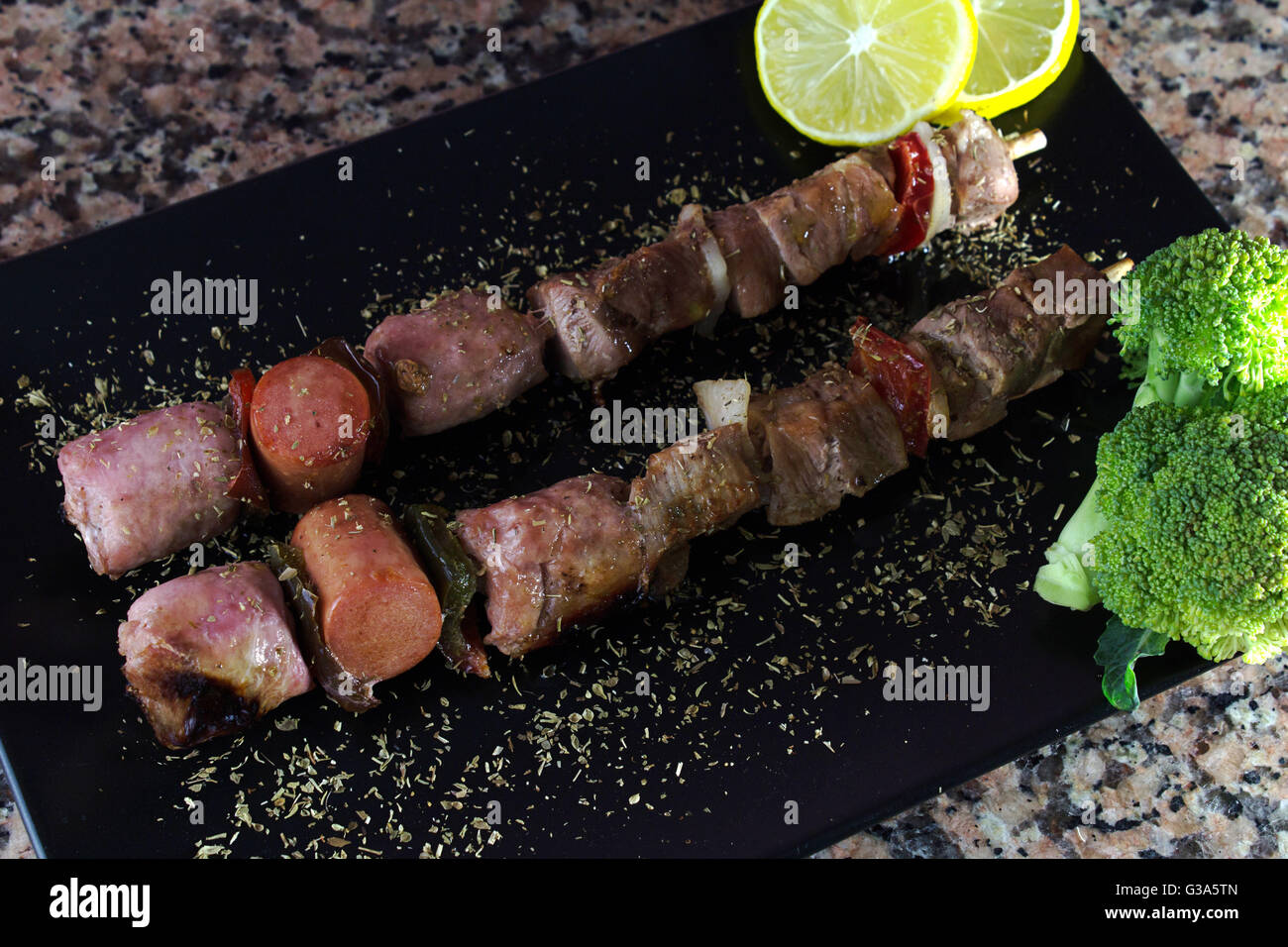 Brochette de barbecue hi-res stock photography and images - Alamy