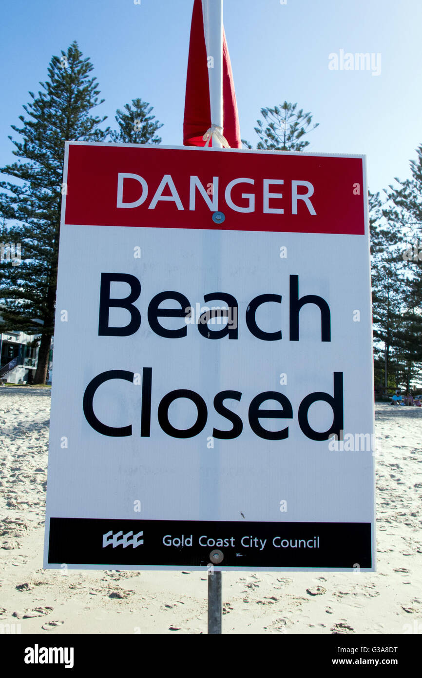 Closed for storm hi-res stock photography and images - Alamy