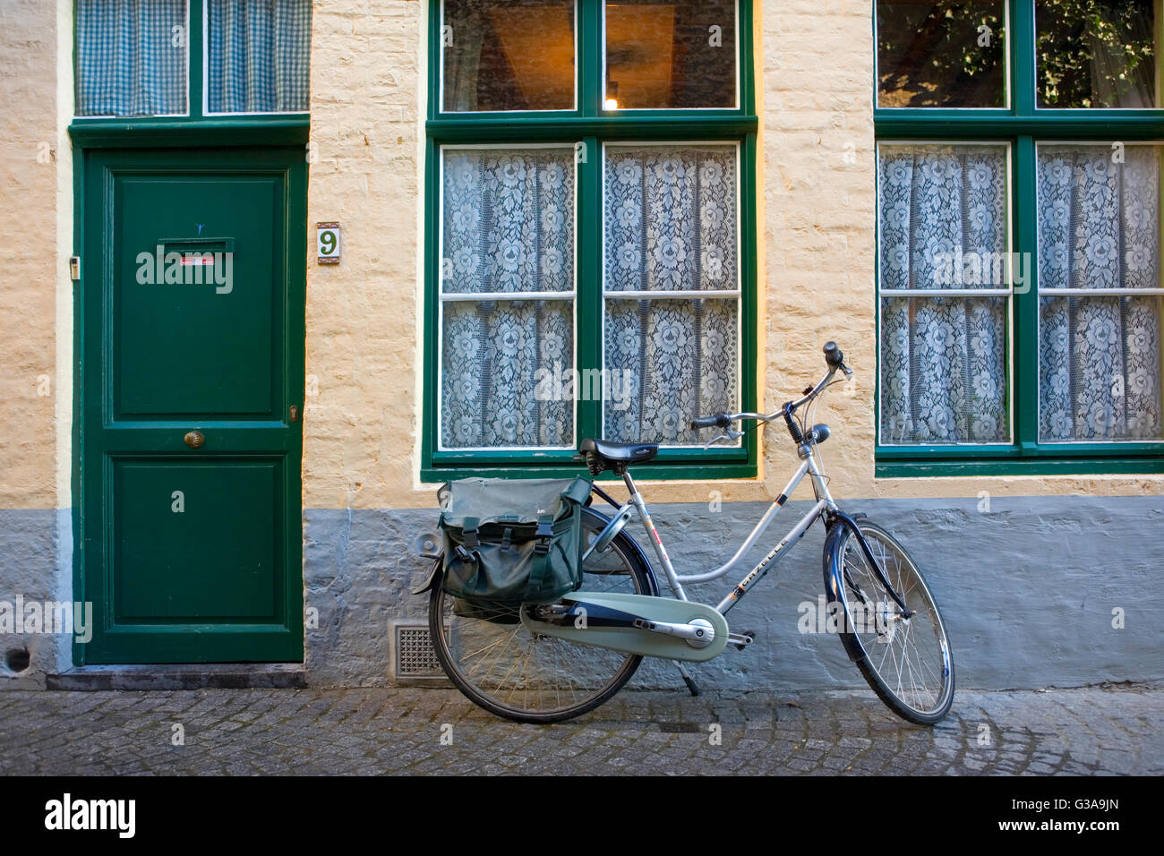Flemish house hi-res stock photography and images - Alamy